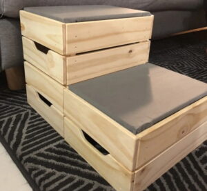 9 DIY Dog Stairs & Steps You Can Build Today (With Pictures) | Hepper ...