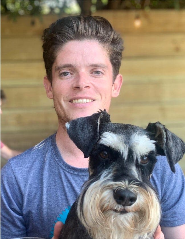 Dr. Jonathan Roberts, Veterinarian | Hepper Pet Resources