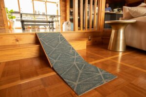 10 DIY Cat Ramp Plans You Can Make Today (With Pictures) | Hepper Pet ...