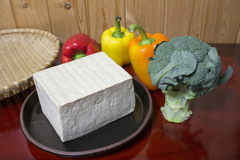 Can Dogs Eat Tofu? Vet-Reviewed Facts & FAQ | Hepper Pet Resources