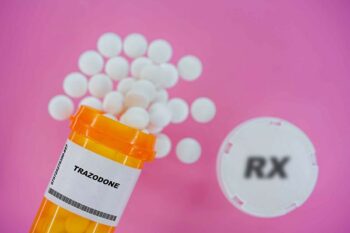 Trazadone for Dogs: Usage, Dosage & Side Effects (Vet Answer) | Hepper ...