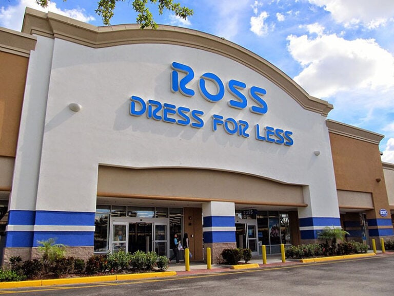 Does Ross Allow Dogs? Store Policy & FAQ (2026 Update) | Hepper Pet ...