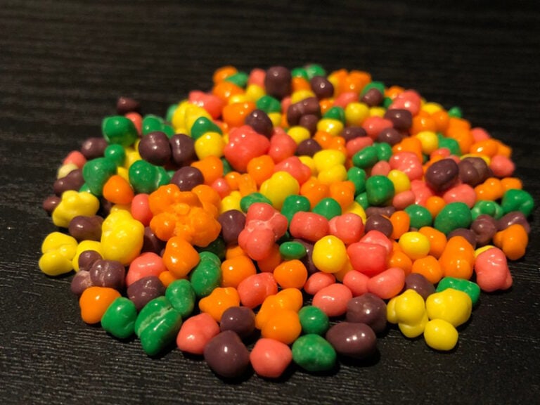 Can Dogs Eat Candy? Vet-Reviewed Health Facts | Hepper Pet Resources