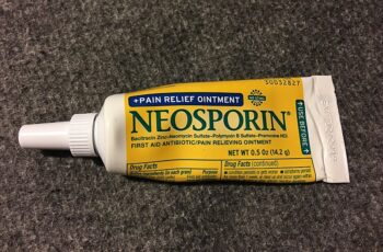Can You Use Neosporin on Dogs? Vet Approved Facts & FAQ | Hepper Pet ...