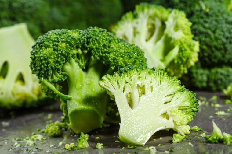 Can Bearded Dragons Eat Broccoli? Vet-Approved Benefits & Risks ...