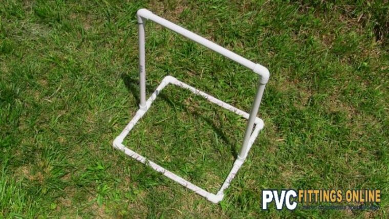 10 DIY Parrot Stands Plans You Can Make Today | Hepper Pet Resources