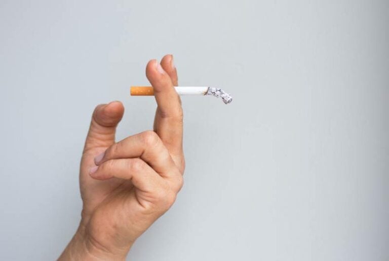 How Does Smoking Affect Cats? Vet Approved Advice & FAQ | Hepper Pet ...