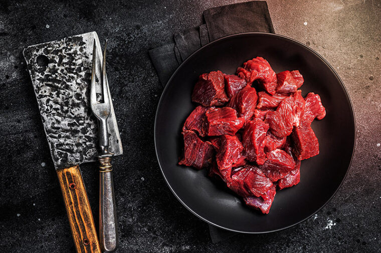 Can Dogs Eat Elk Meat? Vet Reviewed Health Concerns & FAQ | Hepper Pet ...