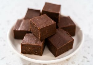 Can Dogs Eat Fudge? Vet-Reviewed Health Concerns | Hepper Pet Resources
